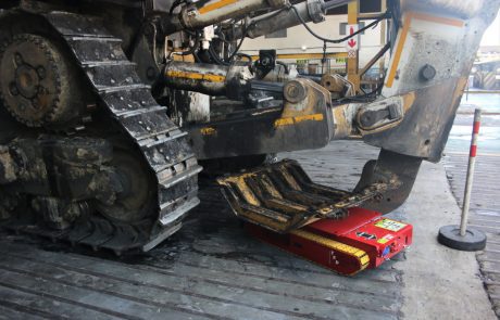 TRACKED ELEVATING DEVICE (T.E.D.) – Wabash Mfg. Inc.