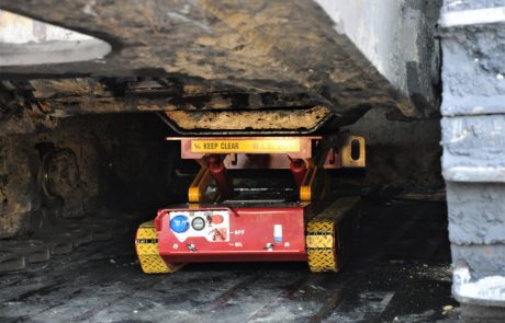 TRACKED ELEVATING DEVICE (T.E.D.) – Wabash Mfg. Inc.